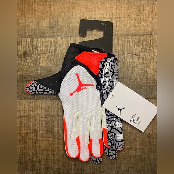 Jordan | Accessories | New Air Jordan Jet 7 Football Receiver Gloves ...